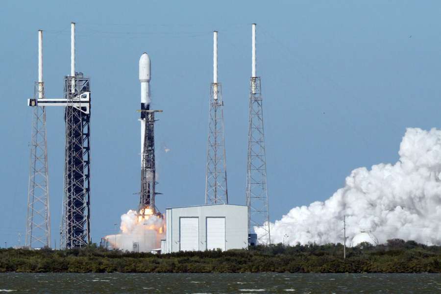 Telkom Sukses Luncurkan Satelit Merah Putih 2 dari Cape Canaveral ...